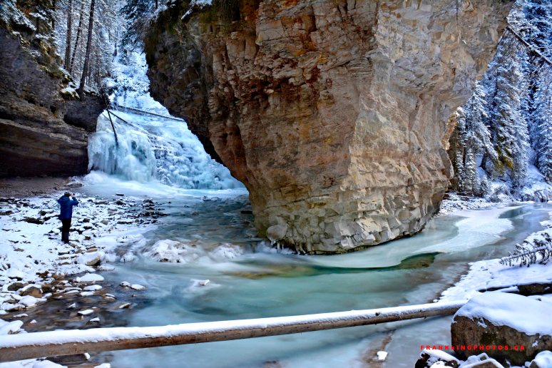 Natural landscapes: Photographing the winter waterfall | FRANK KING PHOTOS