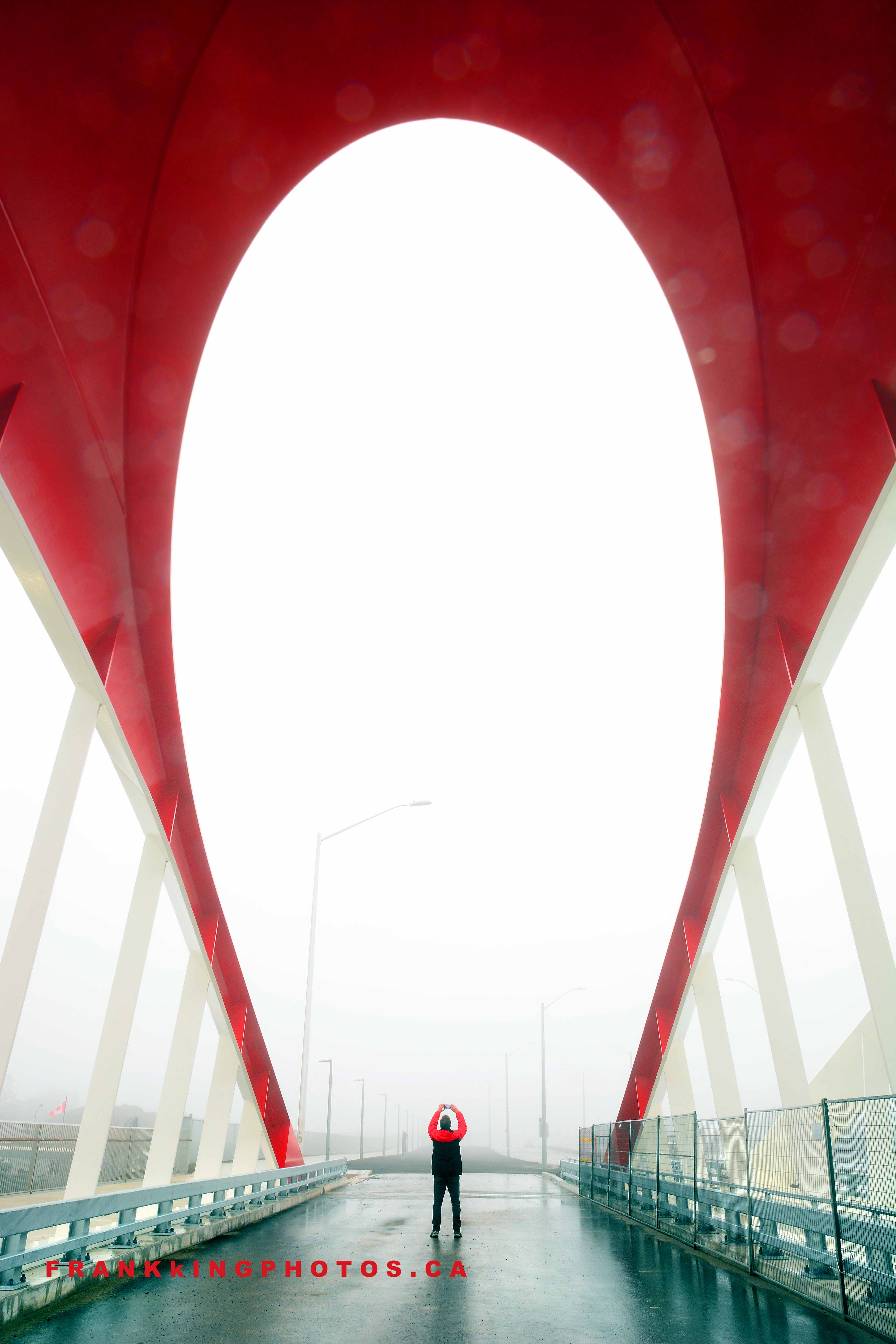 Urban landscapes: Me, seeing RED | FRANK KING PHOTOS